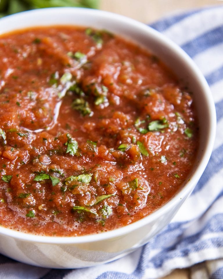 Restaurant Style Salsa - Like Mother Like Daughter